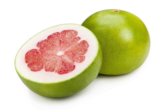 Pomelo voće – kako se jede i koje su njegove prednosti za zdravlje